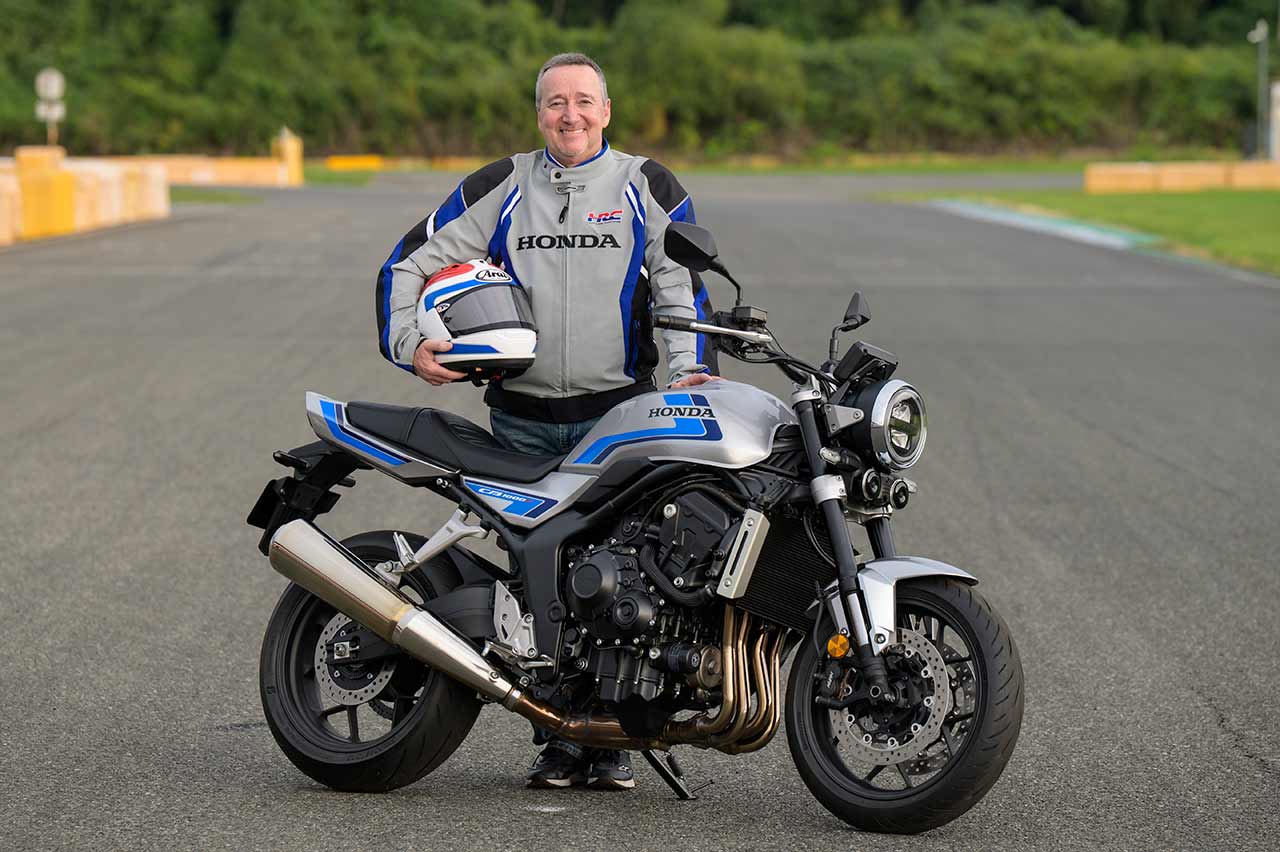フレディ・スペンサーがCB1000Fに乗った！ Honda モーターサイクル ホームカミング 熊本 2025 - BikeJIN WEB